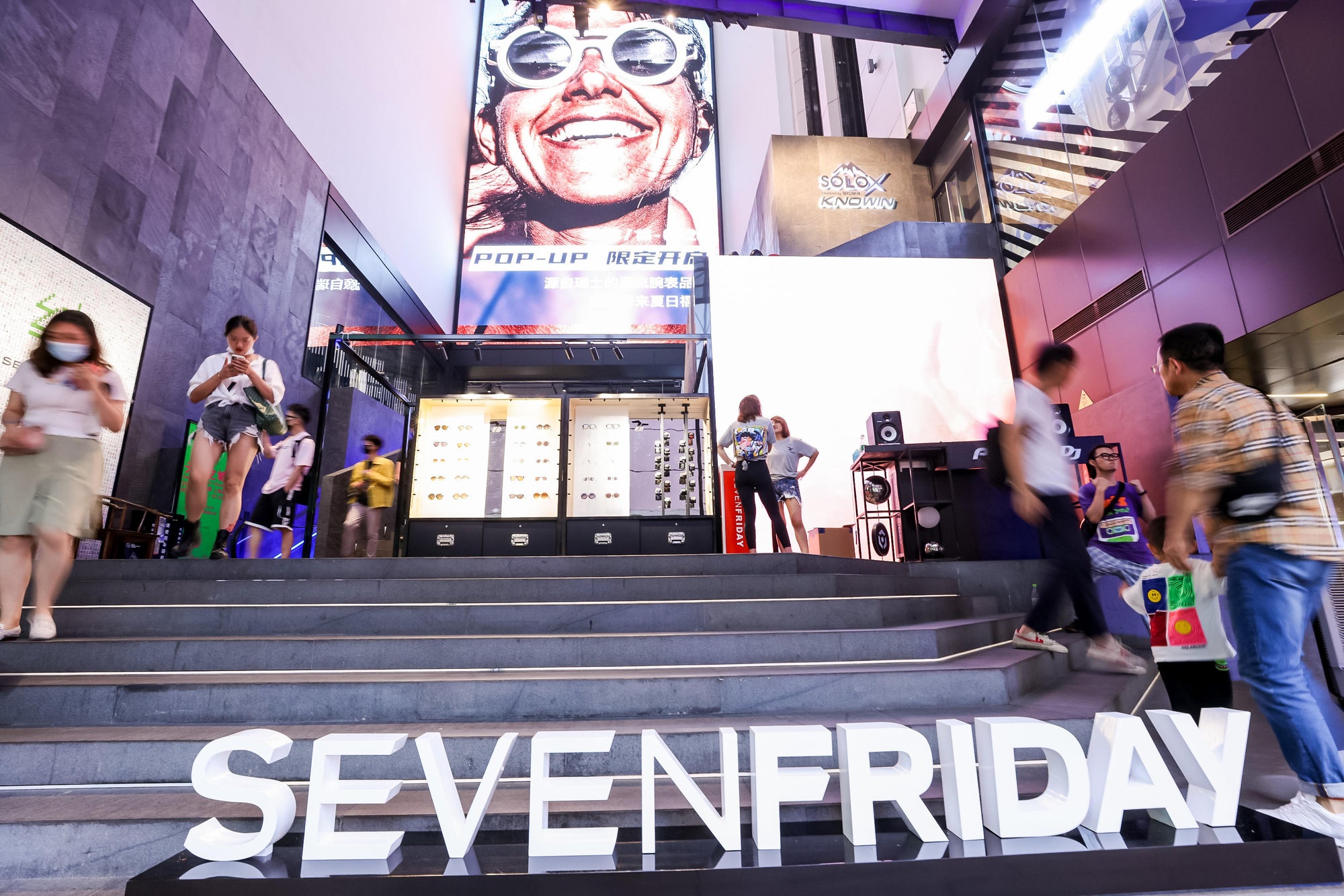 Sevenfriday Stories – SEVENFRIDAY INDIA